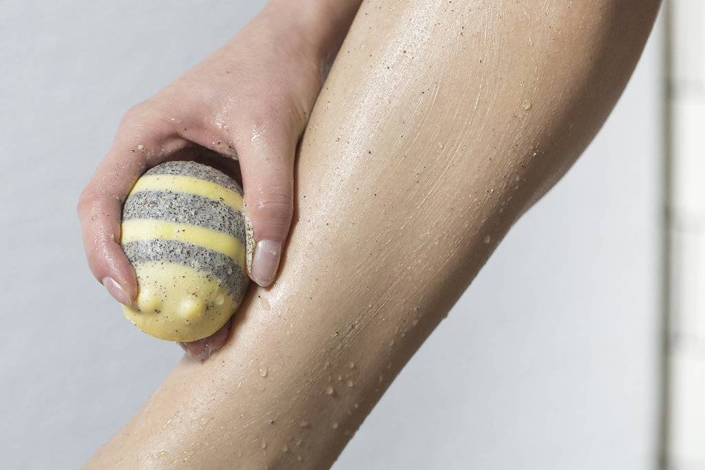 Lush - Scrubee Body Butter - Namichan.id