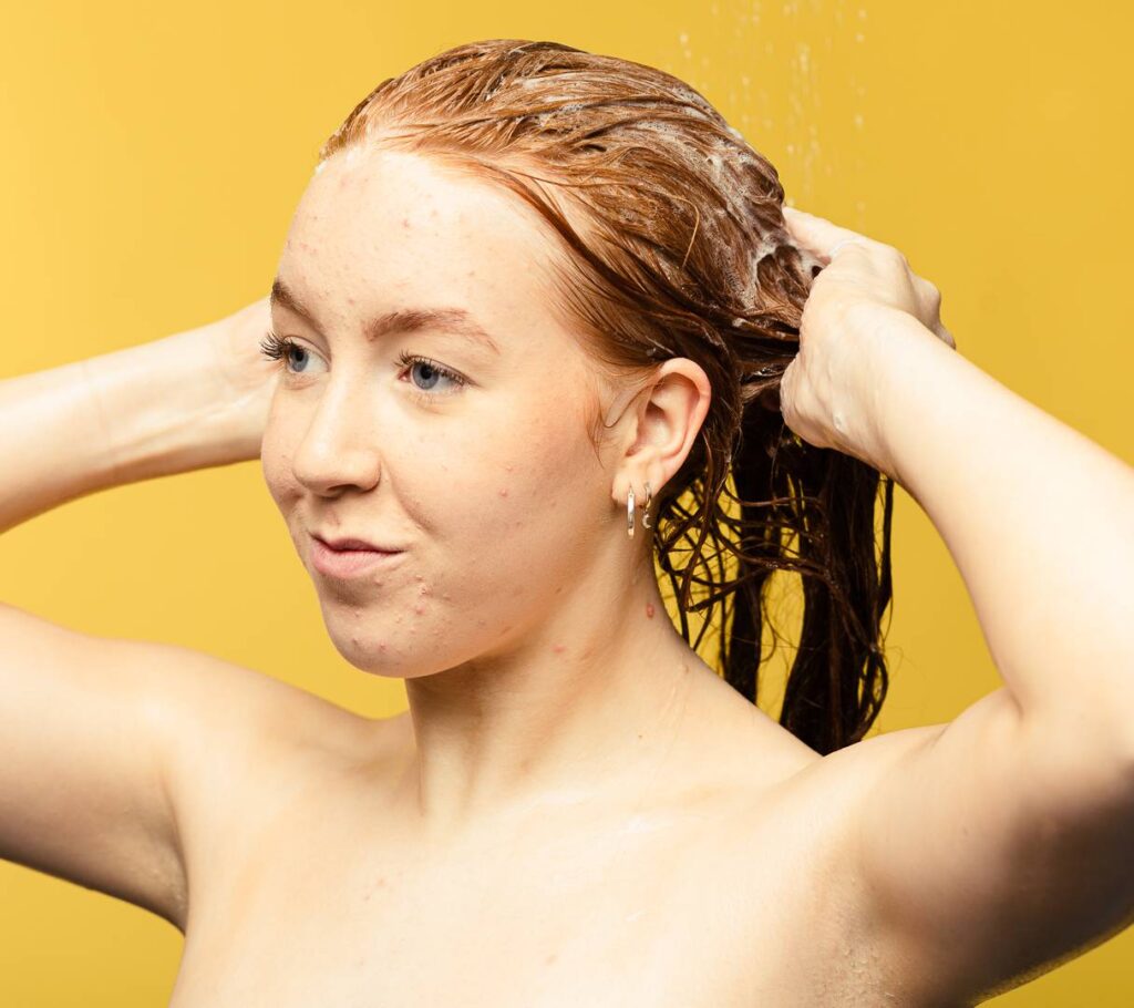 Lush - Angel Hair SHAMPOO BAR 55g - Namichan.id